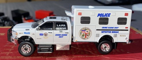 Kitbash 1/64 1-1 Custom WALK IN RESCUE Los Angeles Police Department ...