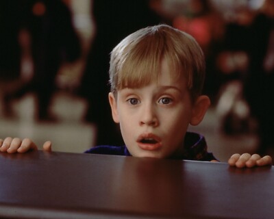 MACAULAY CULKIN HOME ALONE CHRISTMAS MOVIE 8x10 PHOTO ICONIC | eBay