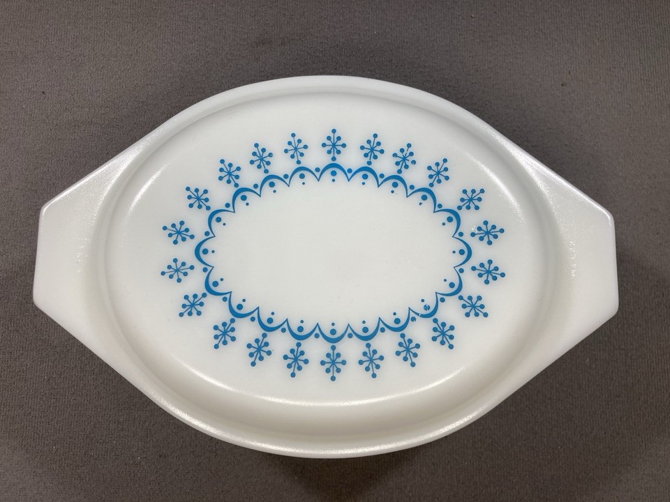 Vintage Pyrex 1 1/2 Qt Oval Casserole Snowflake Turquoise w/Blue ...