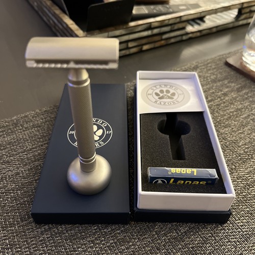 Stando Yaga Half Blade Safety Razor With Stand | eBay