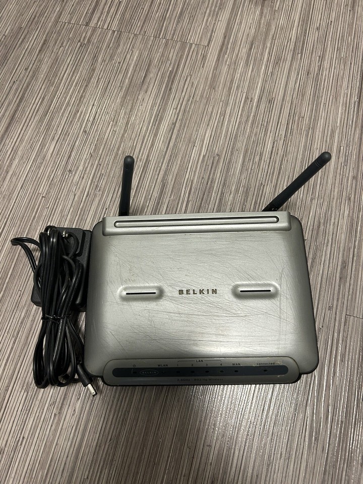 USED Belkin F5D9230-4 54 Mbps 4-Port 10/100 Wireless G Router ...