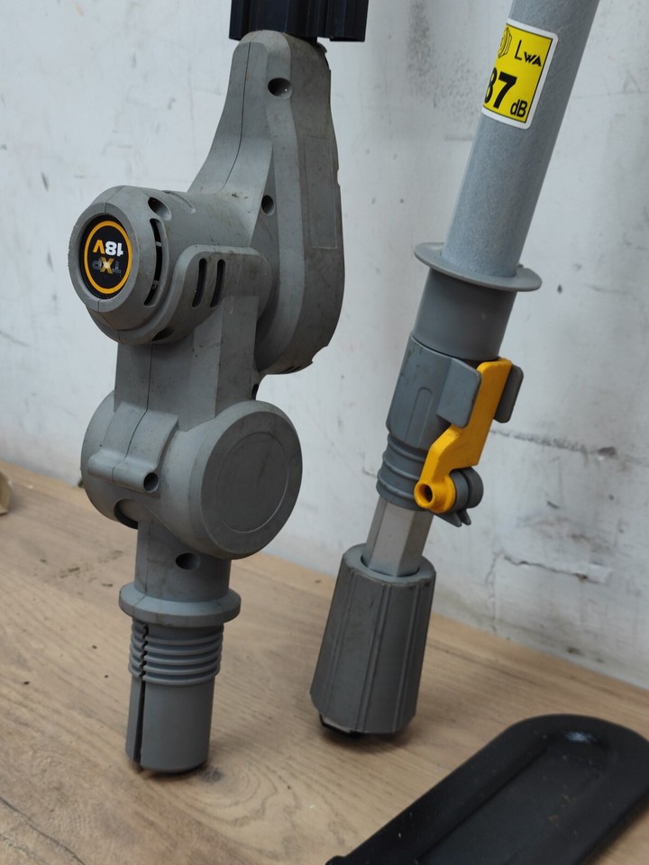 Titan Hedge Trimmer Pole Saw 2 in 1 Cordless TTT831HDC Pruner- Read ...