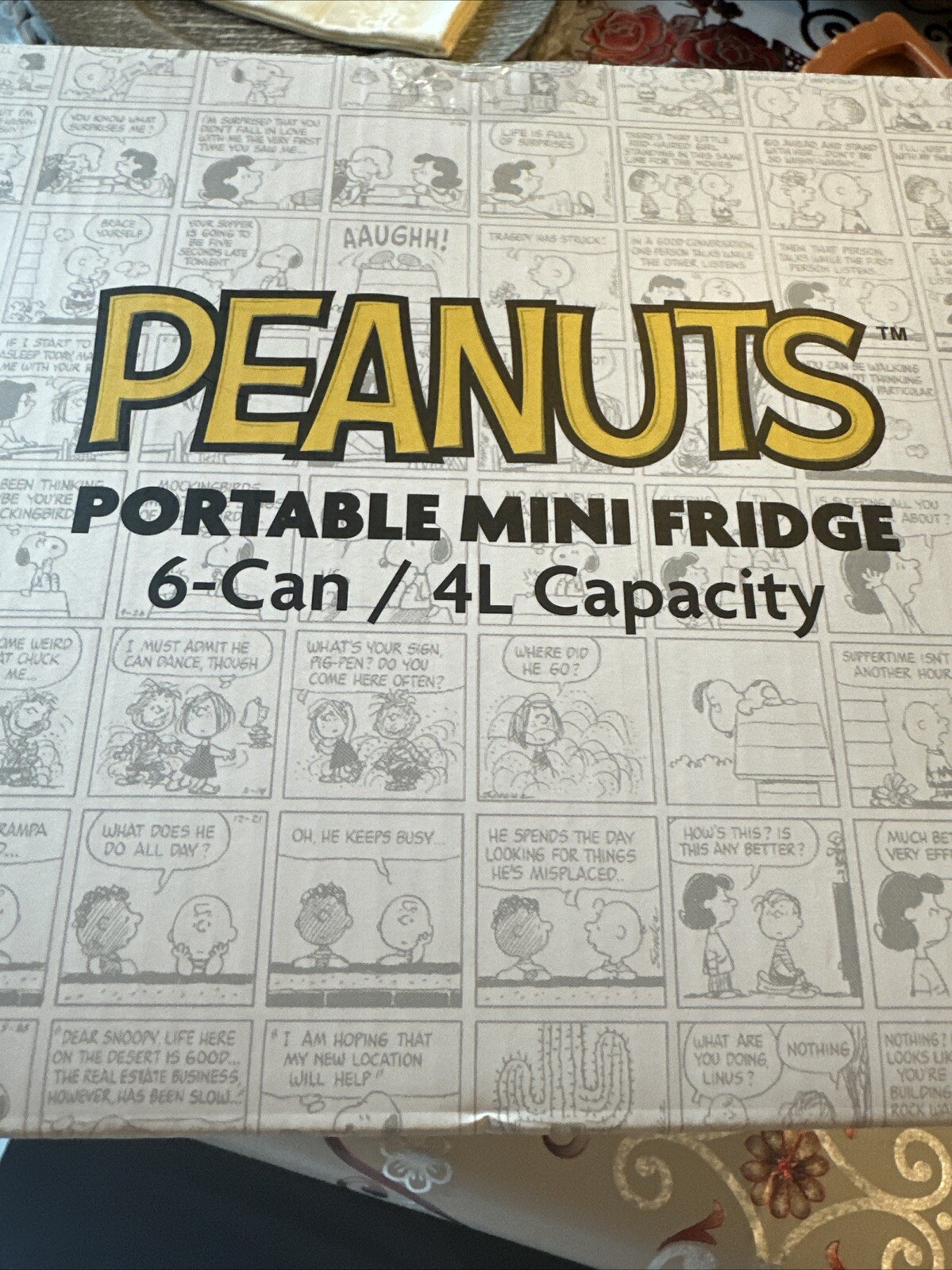 PEANUTS Snoopy Puffer Jacket Collectible Classic 4L Mini Fridge 6 Can ...