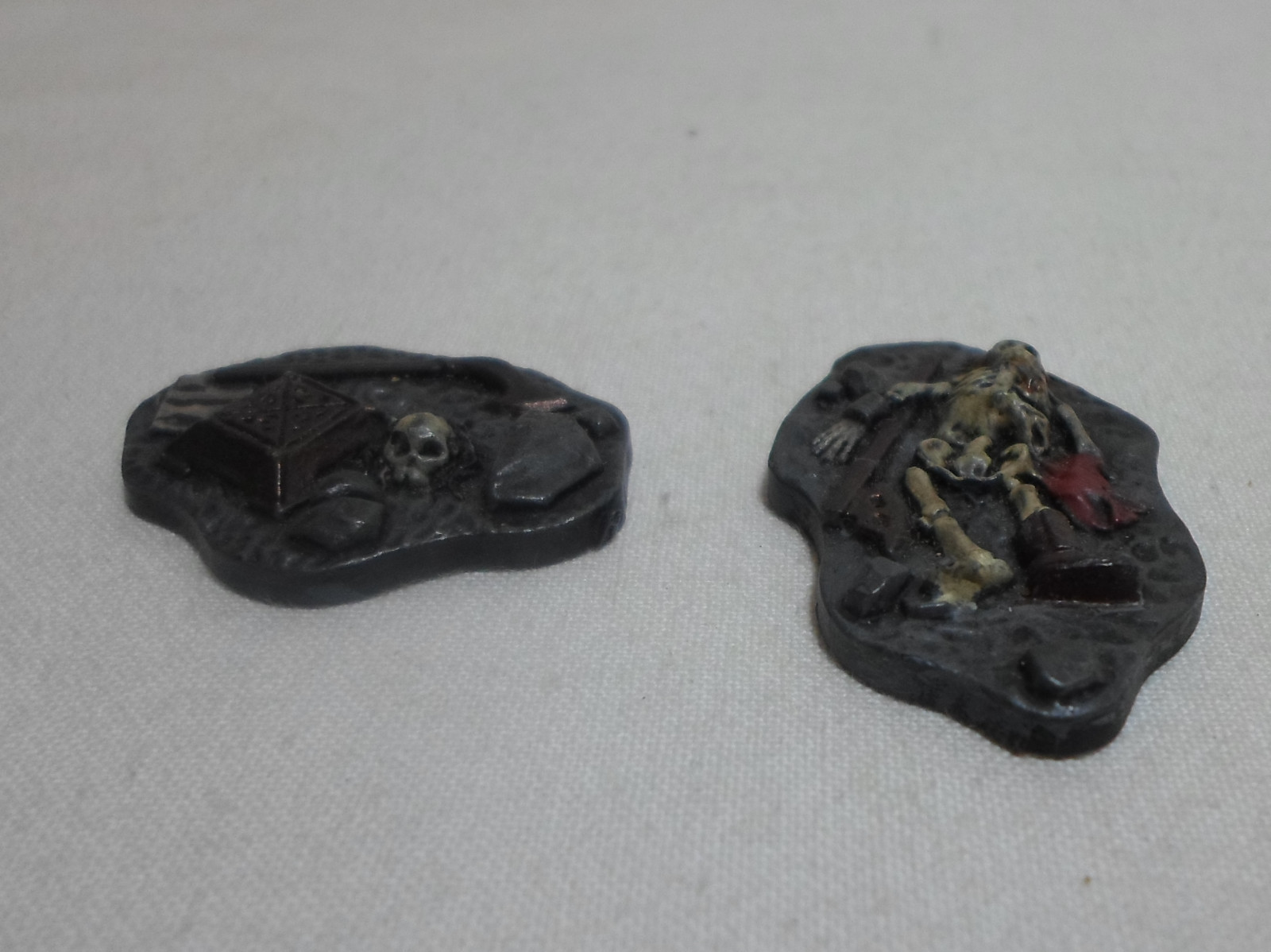 LOTR THE HOBBIT LOT OF 2 x NICE PAINTED TOKENS FROM MINES OF MORIA SET ...
