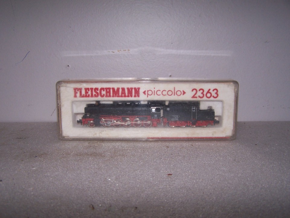 N scale, Fleischmann 2363 German locomotive, DR/DB class 050, runs ...