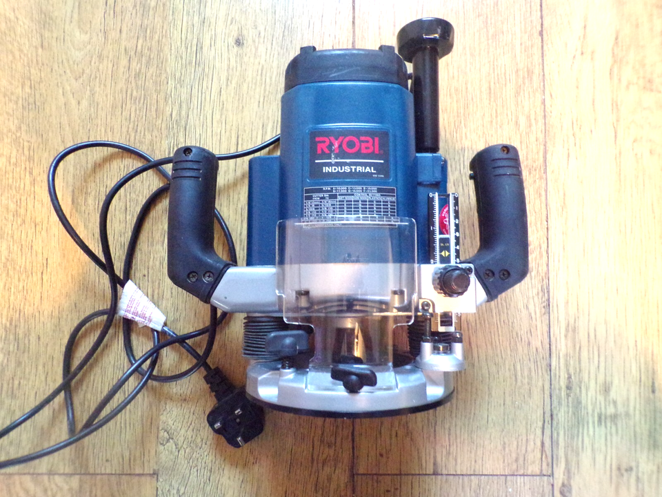 RYOBI RE 601 router (Used item) Excellent condition & cutters 100% ...