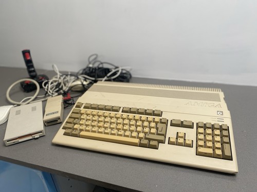 AMIGA COMMODORE MODEL A500 RETRO VINTAGE | eBay UK