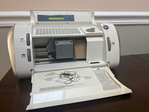 Cricut Personal Electronic Cutter Machine Model CRV001 - TESTED WORKING ...