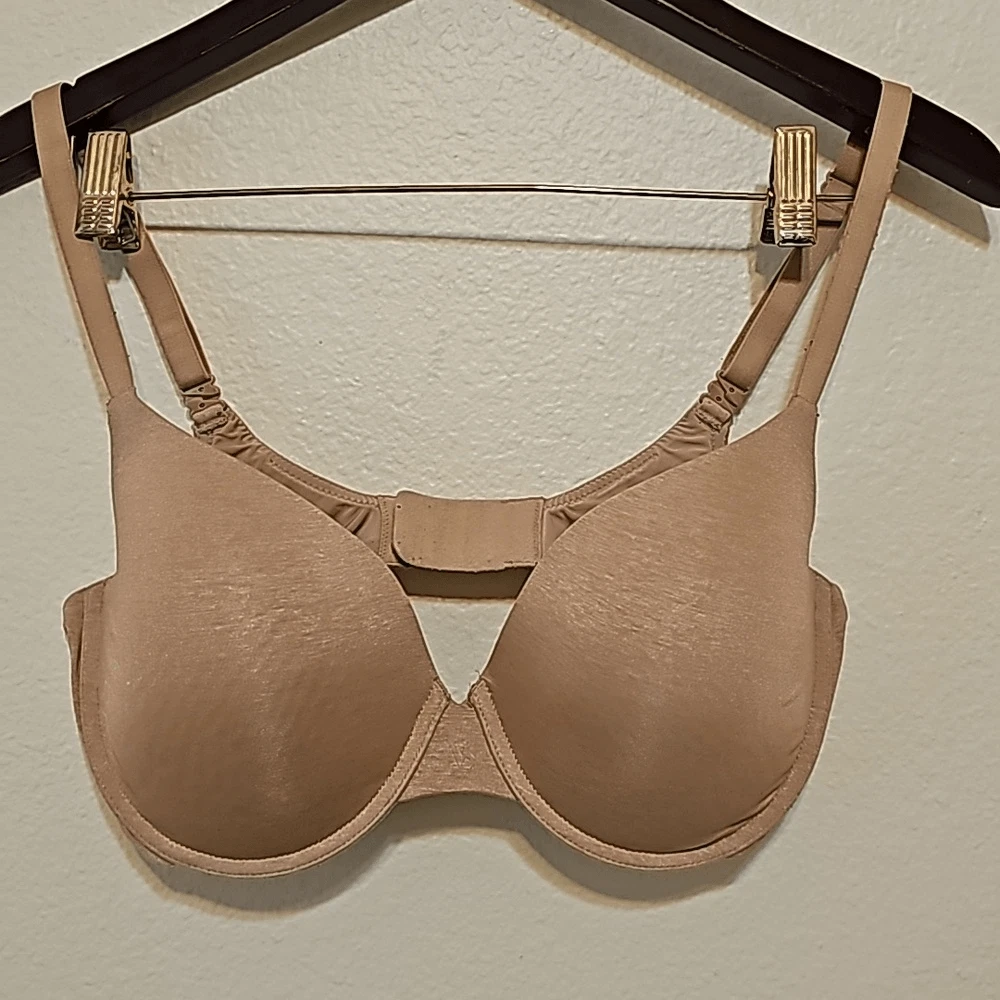 shops factory Lot of 4 Victoria Lace Cup Secret The size 36DD Fabulous ...