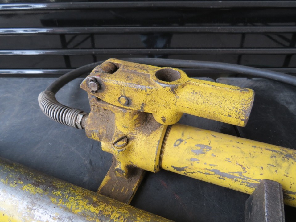 Enerpac Hydralic Ram Spreader with feet. Wire, cable ram with pump | eBay