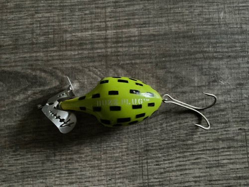 Arbogast Buzz Plug Topwater Fishing Lure Frog White Belly red dot | eBay