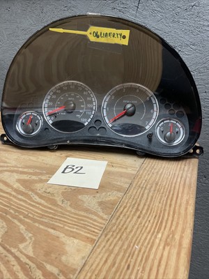 2007-2007 Jeep Liberty Speedometer Instrument Cluster Gauges ...