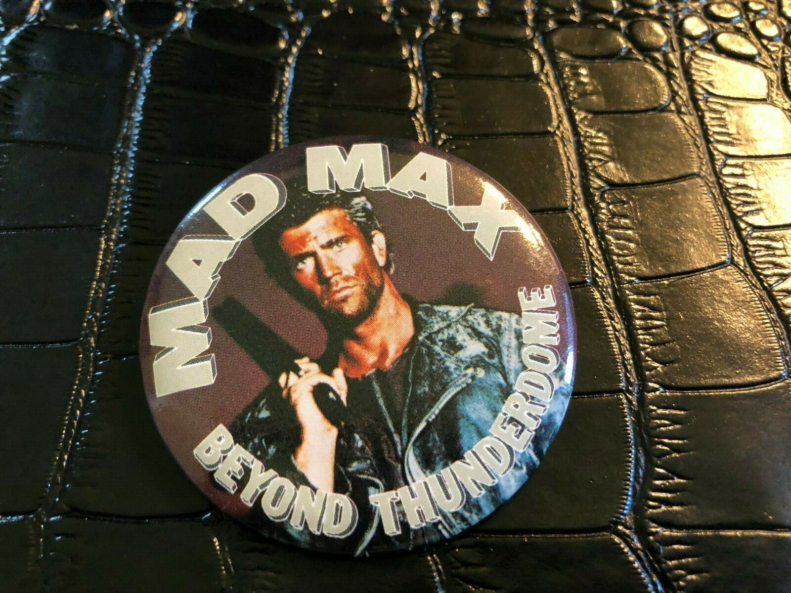 VINTAGE PROMO PINBACK BUTTON #130-009 movie MAD MAX beyond the ...