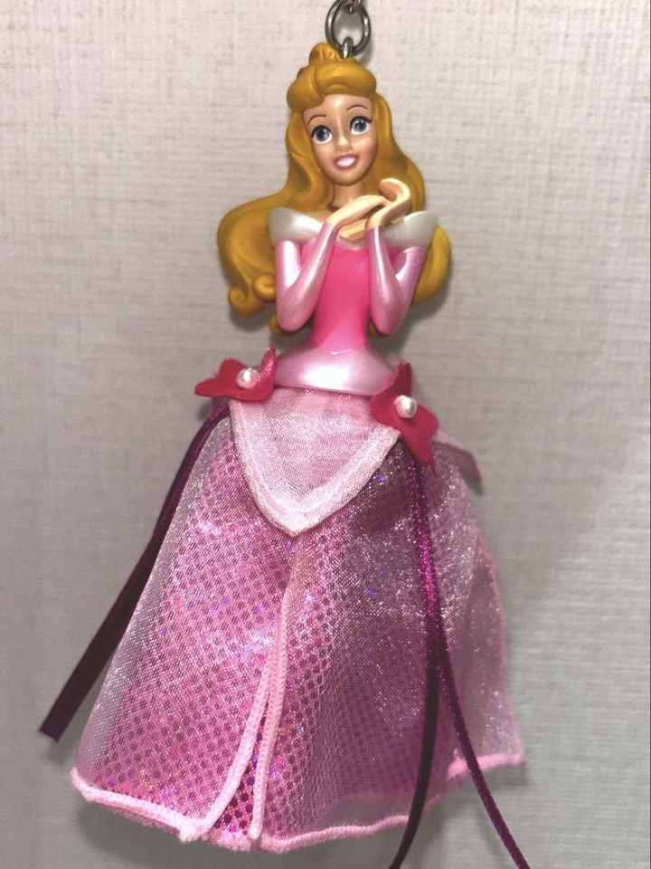 Disney Princess Keychain Limited Ariel Cinderella Aurora rare limited ...