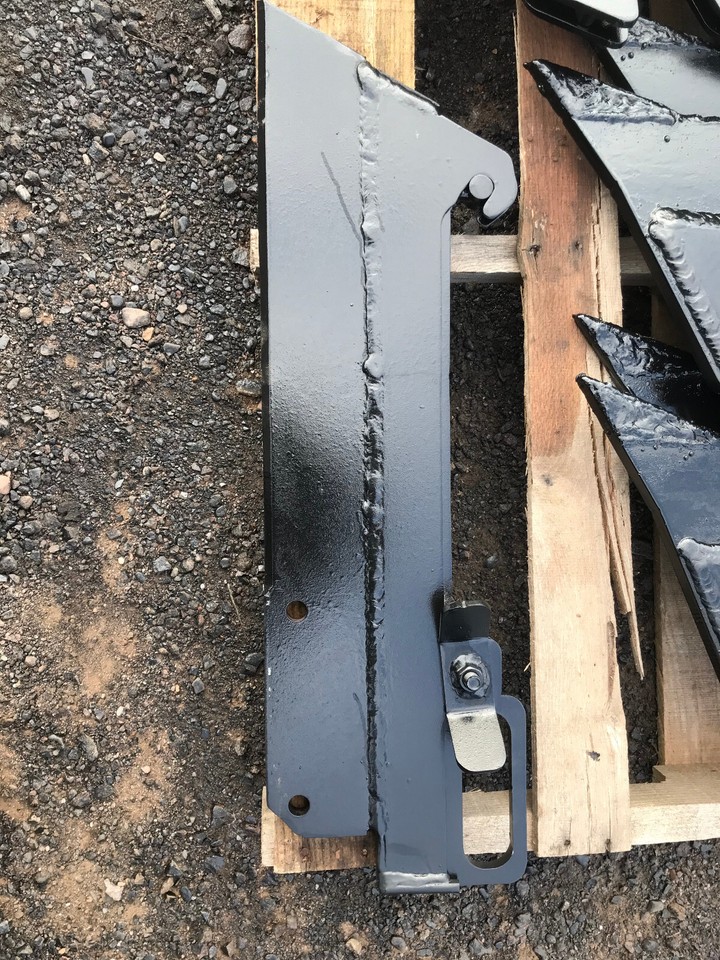 Vermeer SPX25 CTX100 12" Cover Depth 1/2" Chute Vibratory Plow Blade ...