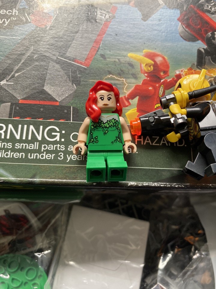 LEGO Batman 76117 - BATMAN MECH vs POISON IVY MECH - Sealed Bags See ...