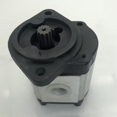 Hydraulic Pump 6669385 6650678 6667723 for Bobcat 753 763 773 7753 653 ...