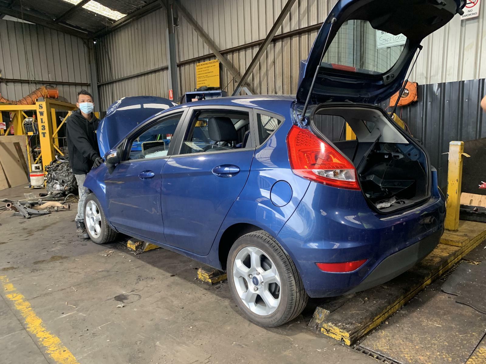 Ford FIESTA Left Front Window Reg/Motor WS-WZ 5DR Hatch/ Sedan 07/08-12 ...