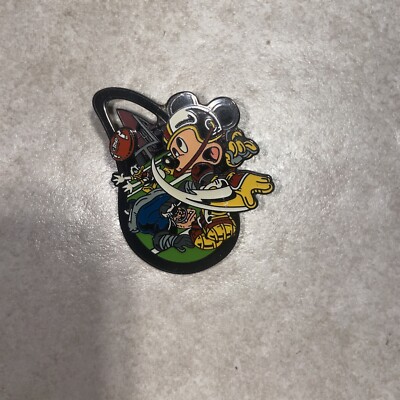Disney Football Toss Mickey Donald & Big Pete Pin 2005 PP41254 | eBay