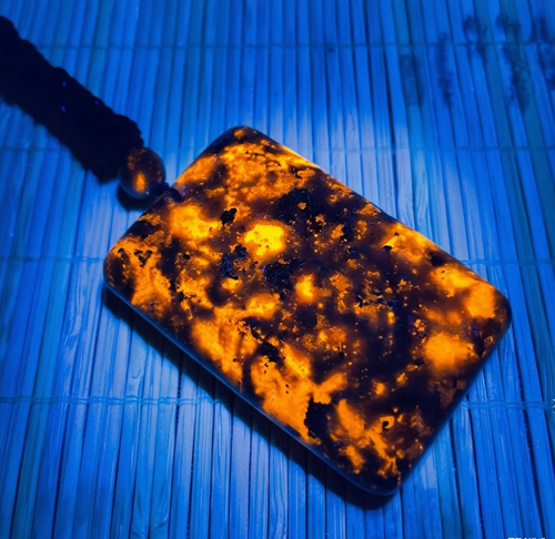 Yooperlite Rectangular Pendant Necklace UV Reactive Stone Flamme ...