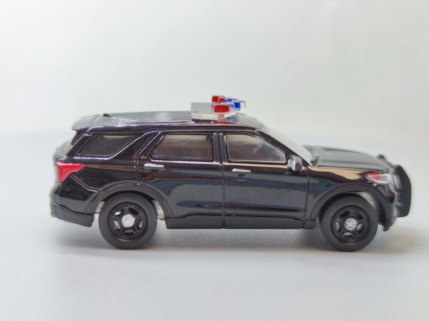 1:64 Greenlight 2020 Police Interceptor Utility Car Model Triangle Lamp ...