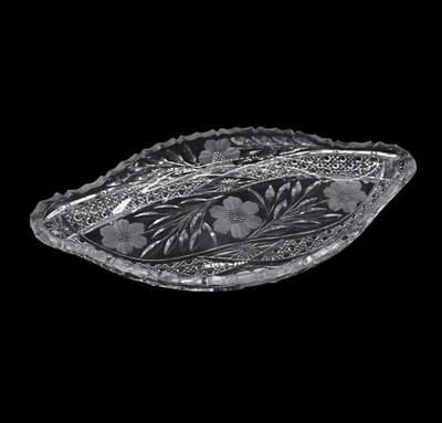 American Brilliant Cut Glass Intaglio Daisy Ice Cream Tray / Decorative ...