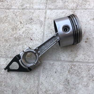 Piston & Connecting Rod: Briggs & Stratton 5 HP - Model 130292 (H1/35 ...