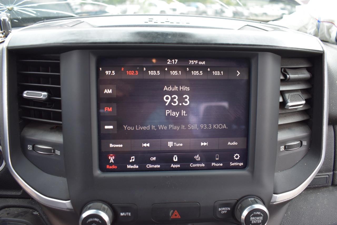 2019 RAM 1500 8.4" UCONNECT 4 OEM RADIO W/ CONTROL PANEL & RECEIVER UAM ...