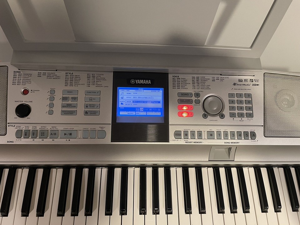 Yamaha DGX-305 portable grand keyboard With Stand Bench & Case ...