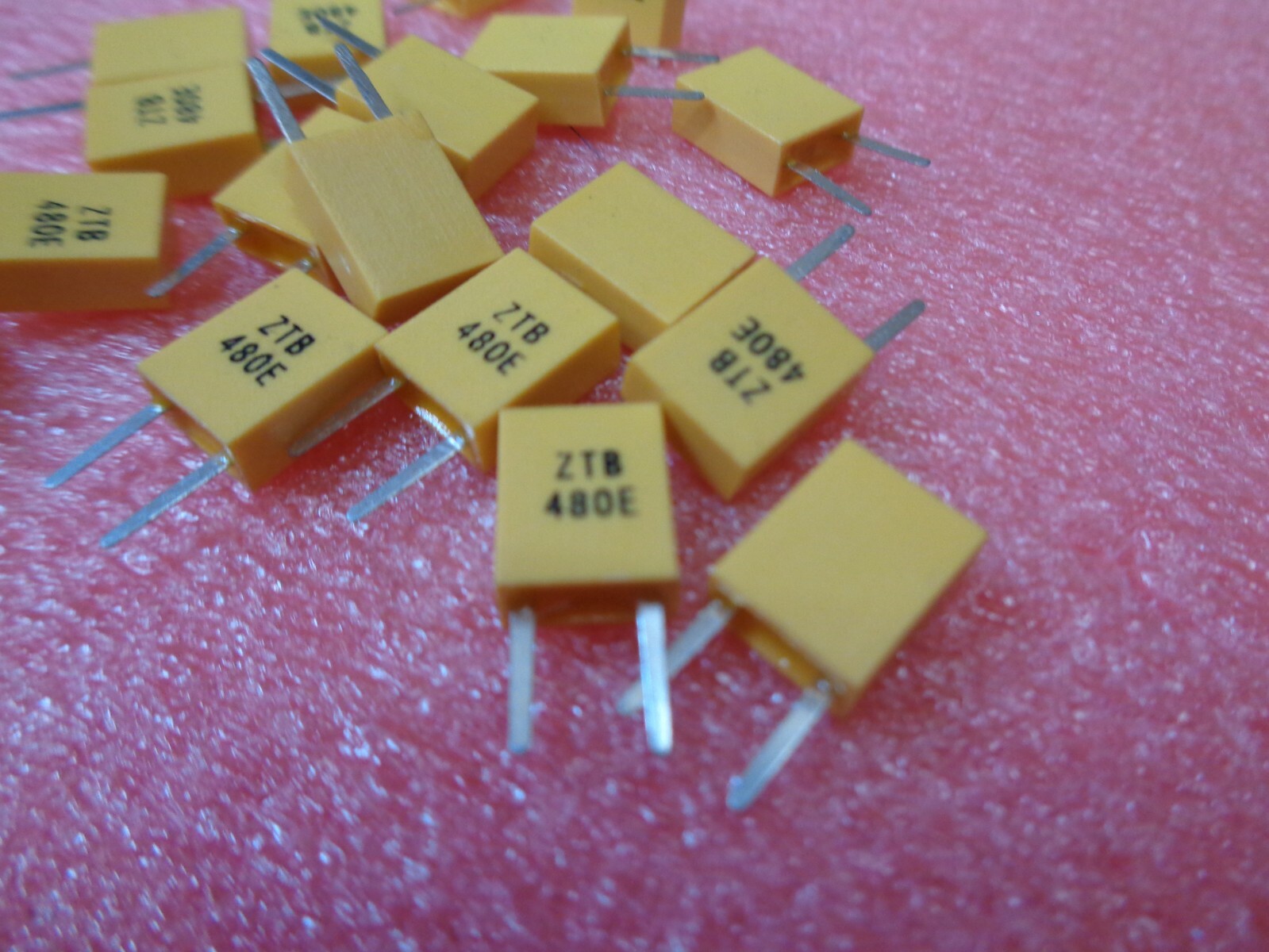 480kHz Ceramic Resonator 2-Pin Through Hole UK STOCK ZTB480E x10pcs ...