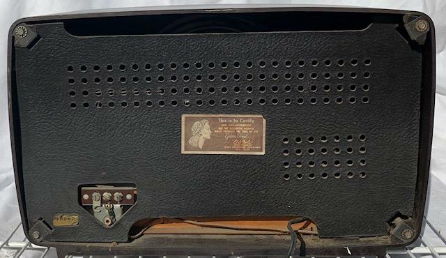 Vintage RCA Victor Golden Throat AM/FM Radio In Bakelite Case Original ...