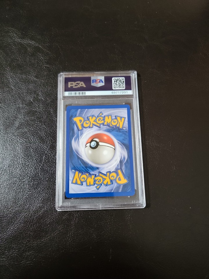 Pokémon Skyridge Set Regular Finish Venomoth eReader 111/144 - PSA 10 ...