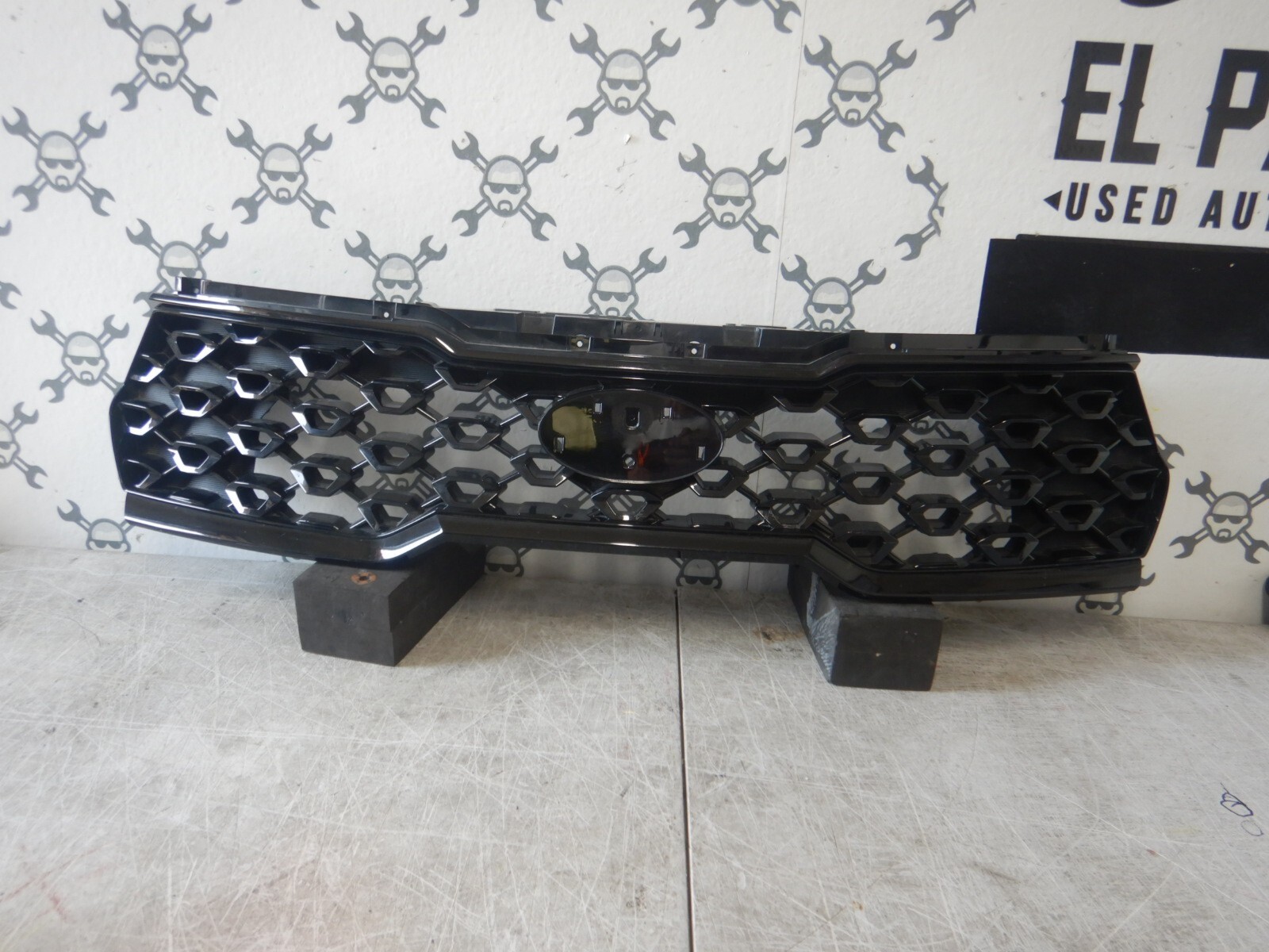 2021 2022 2023 KIA SORENTO FRONT GRILL OEM | eBay