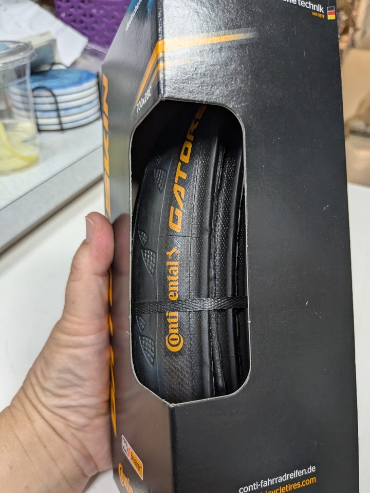 Continental Gatorskin 700x28 Folding Tire UPC 4019238581430 | eBay
