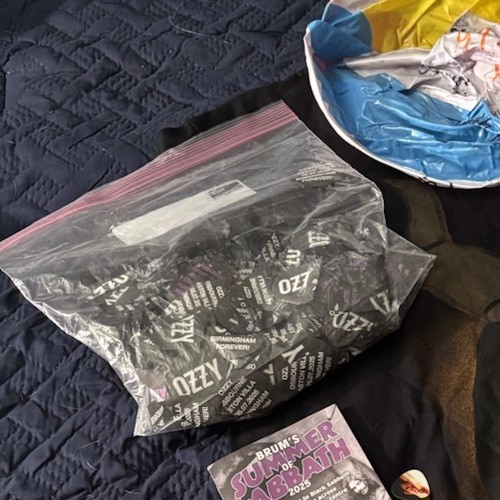 RARE Black Sabbath & Ozzy Osbourne Confetti from Back To The Beginning ...