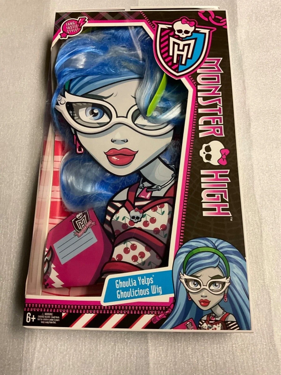 Ghoulia Yelps Card