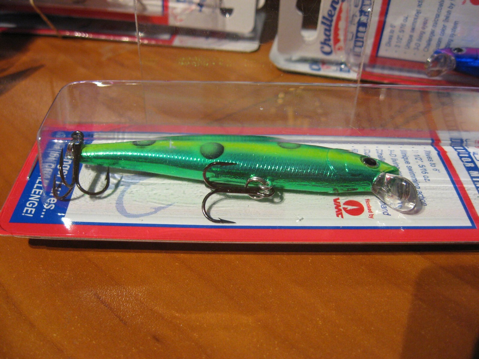 Challenger 3 1/2" Jr. Minnow 5/16 Oz Fishing Lure T21 Nuclear Green | eBay