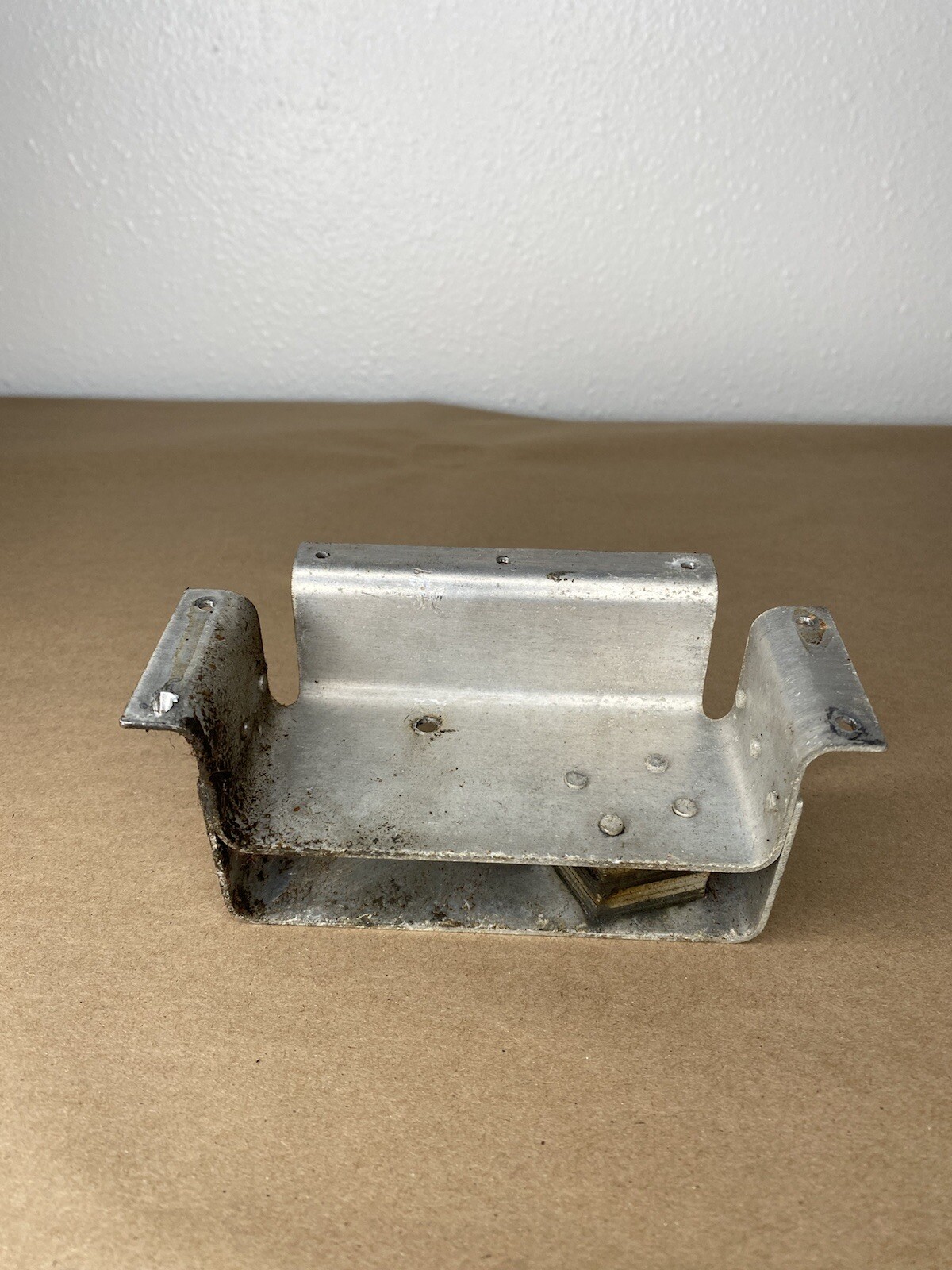 Cessna 170 Flap Catch Bracket (D2240) | eBay