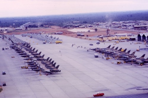 KORAT ROYAL THAILAND us AIR FORCE BASE RTAFB HAT PIN 7th 13th AIR FORCE ...