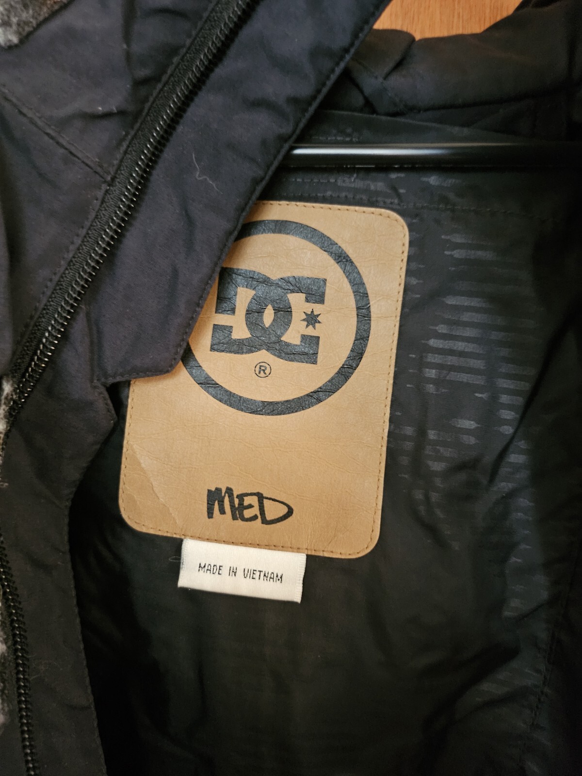 DC Snowboarding Jacket Detachable Hood Full ZIP Skiing Snow Mens Medium ...