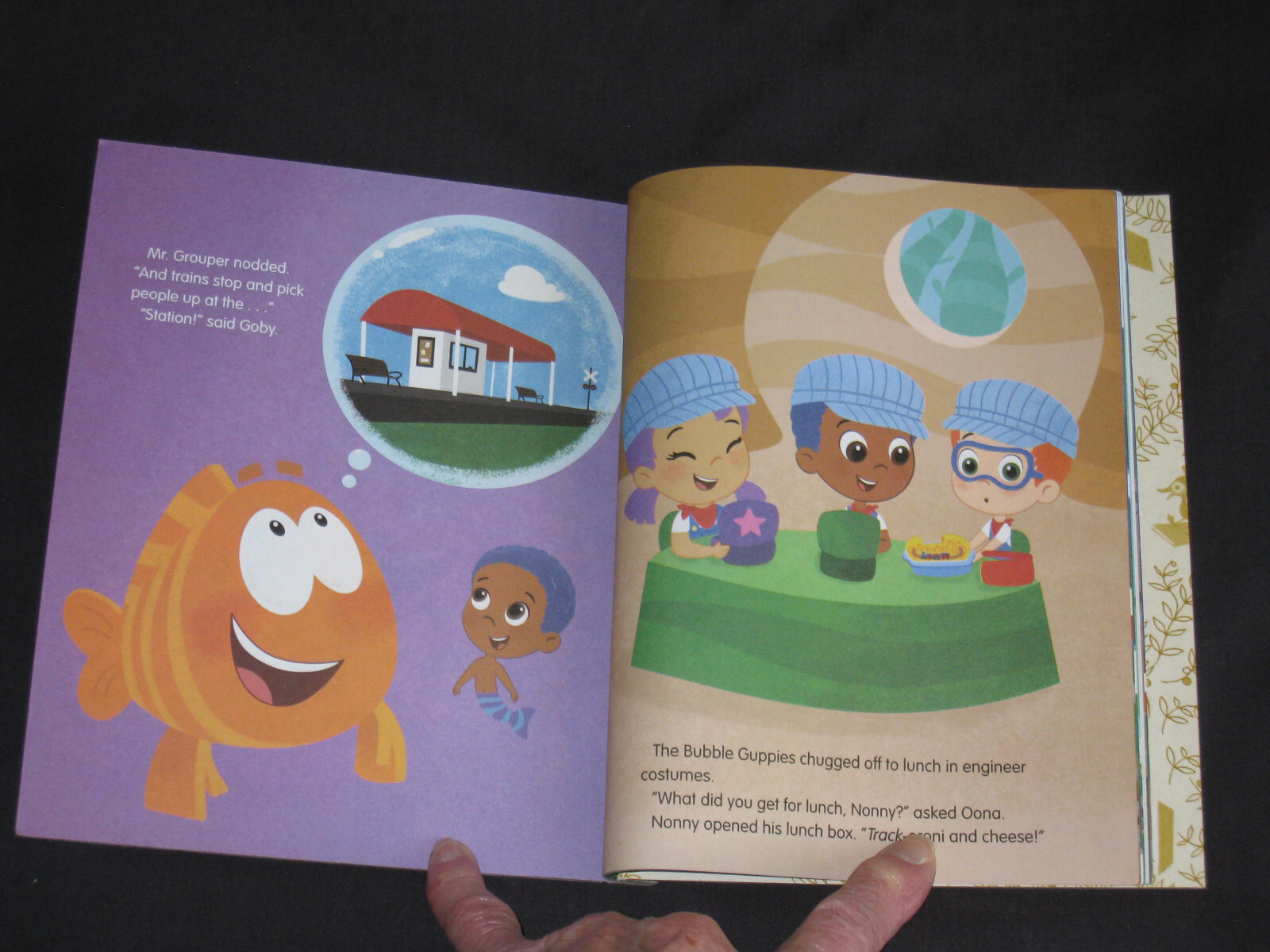 Bubble Guppies Triple Track Train Race