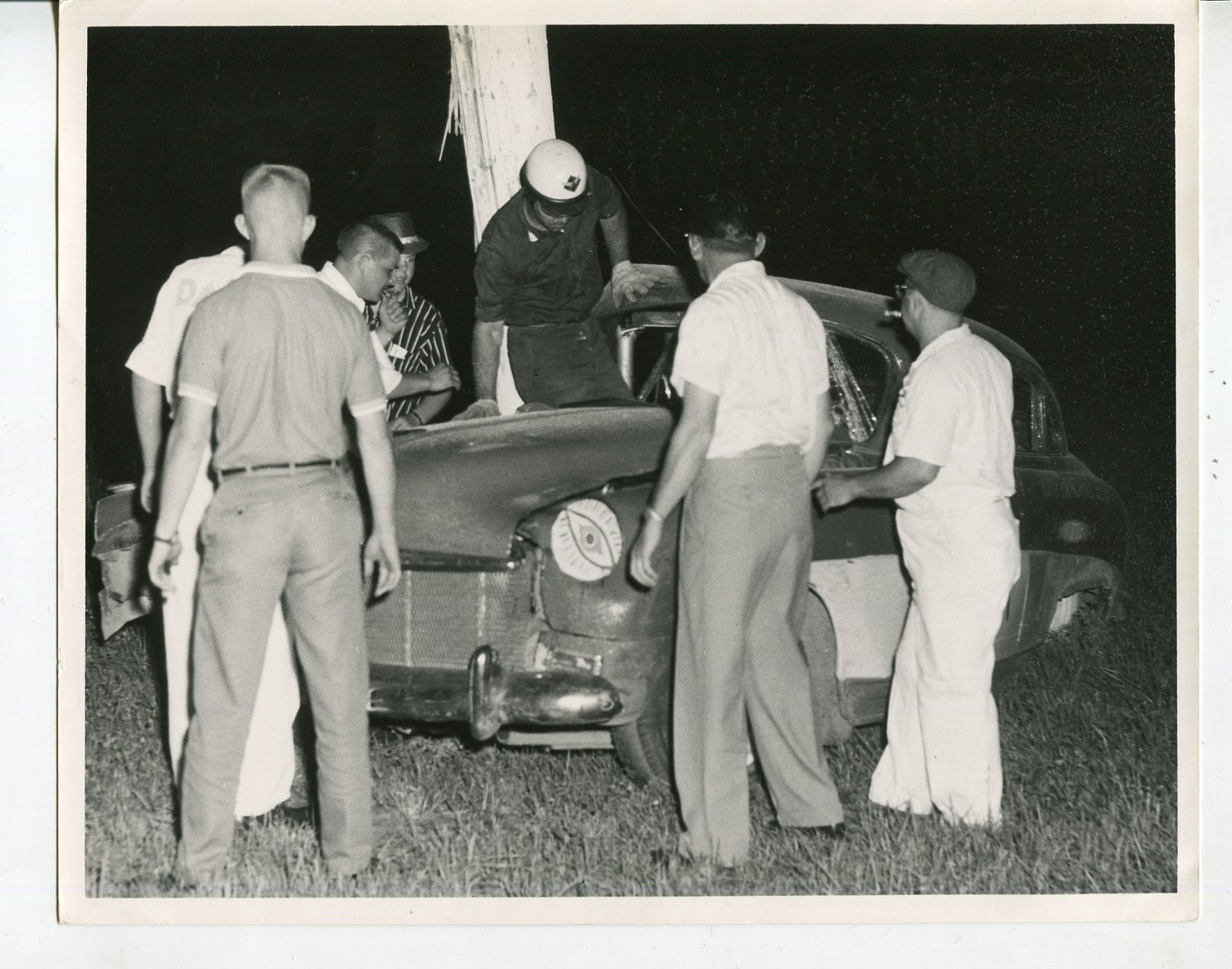 Mt Clemens Speedway-Hudson Hornet Crash-8x10-Racing Photo | eBay