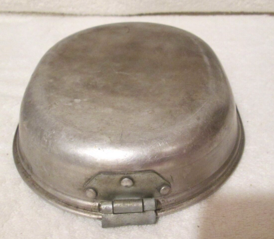 WORLD WAR 2 ANTIQUE WWII U.S. Army 1944 Military Issued Field Mess Kit ...