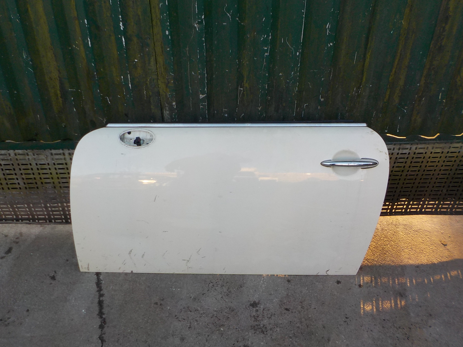 MINI COOPER R56 2010-2013 DOOR COMPLETE FRONT PASSENGER SIDE PEPPER ...