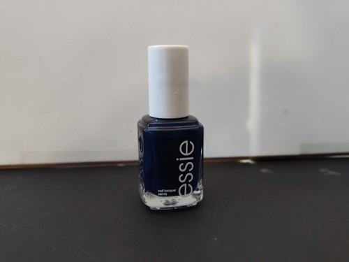 essie Nail Polish, 1796 Step Out of Line, 0.46 Fluid Ounce Bottle ...