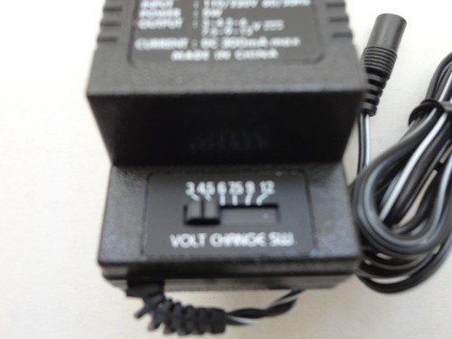 300mA Universal AC to DC Adapter 100/120 & 220/240V AC-3 4.5 6 7.5 9 ...