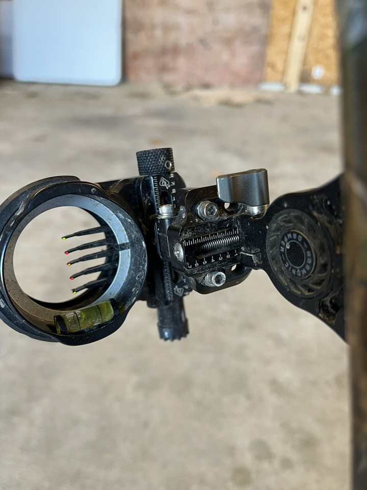 2019 Mathews Vertix 28" Draw 70Lb with Accessories | eBay