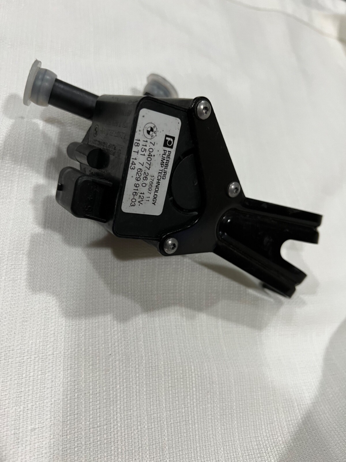 2010 - 2013 BMW 5 SERIES F10 AUXILIARY WATER PUMP ENGINE 11517629917 ...