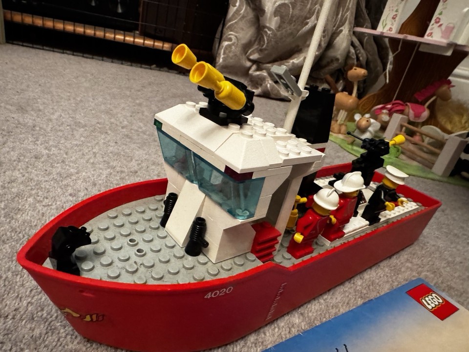 Vintage LEGO Boats Fire Fighter 4020 - 1987 with instructions. 100% ...