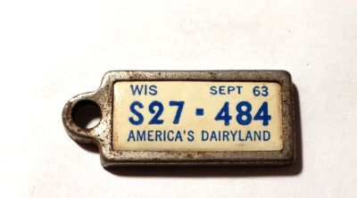 1963 Wis America's Dairyland DAV Mini License Plate Key Chain Tag S27 ...
